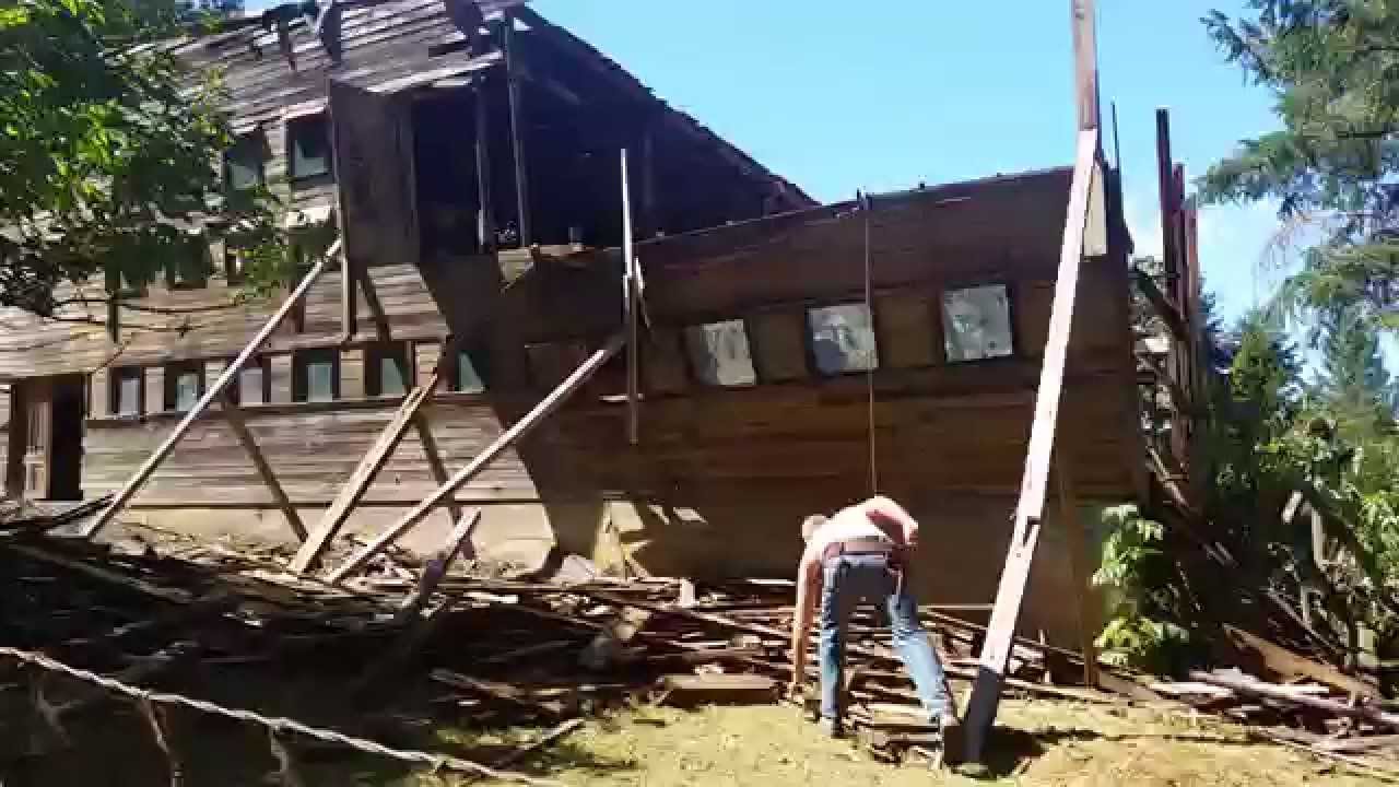 Old Barn Demolition... - YouTube