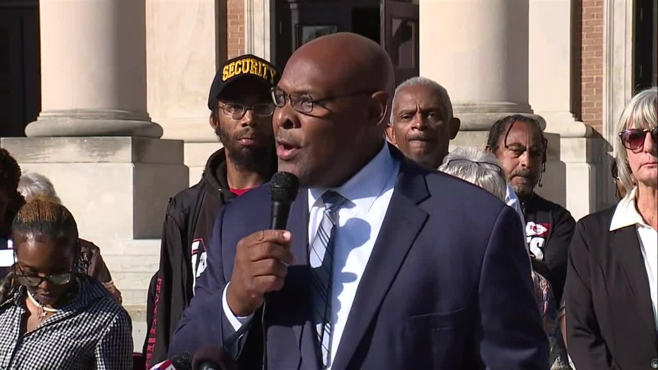 UG Mayor Garner calls for new form of government - YouTube