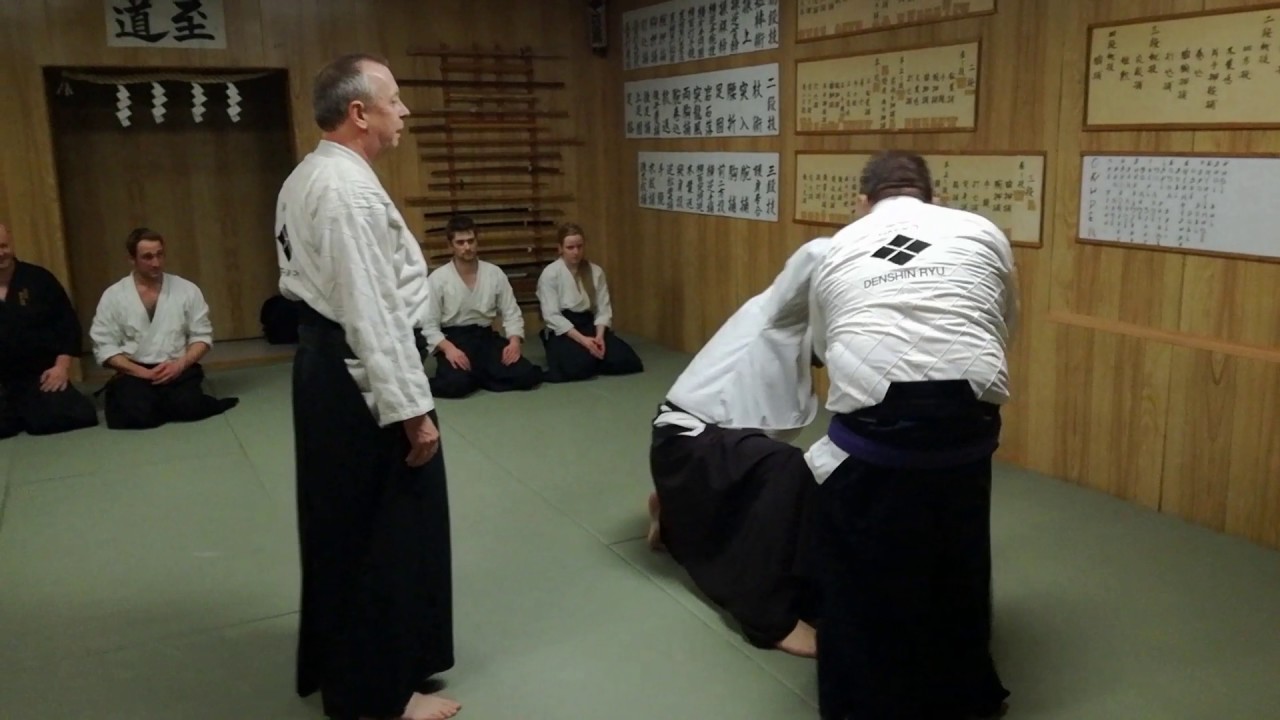 Honbu training - YouTube