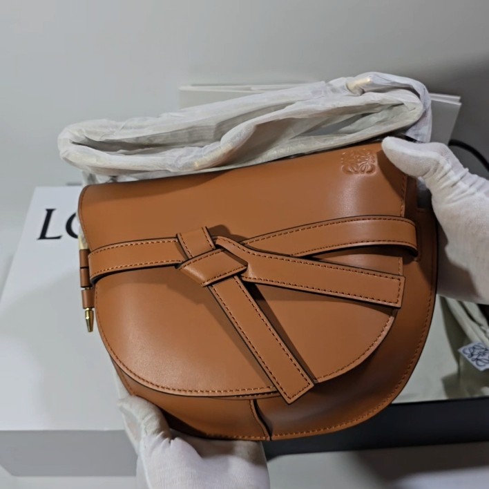 Loewe genuine leather women's tote bag saddle bag - YouTube