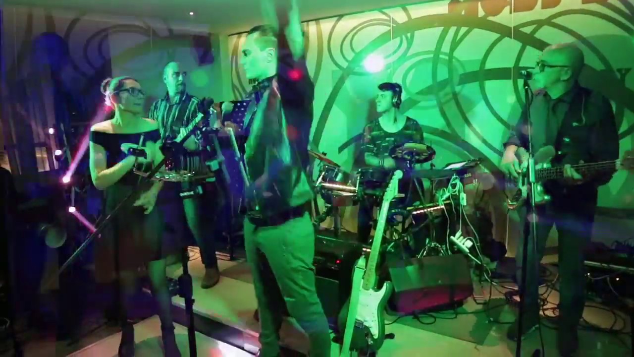 STAGESIX live at Moby Dick - Good Times-Another One Bites The Dust ...