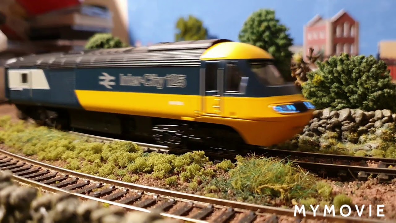 Hornby Intercity 125 running session - YouTube