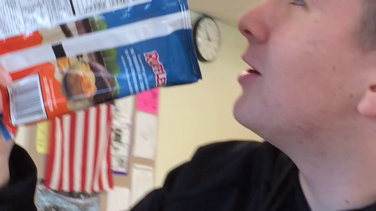 How to eat ruffles 😉 - YouTube