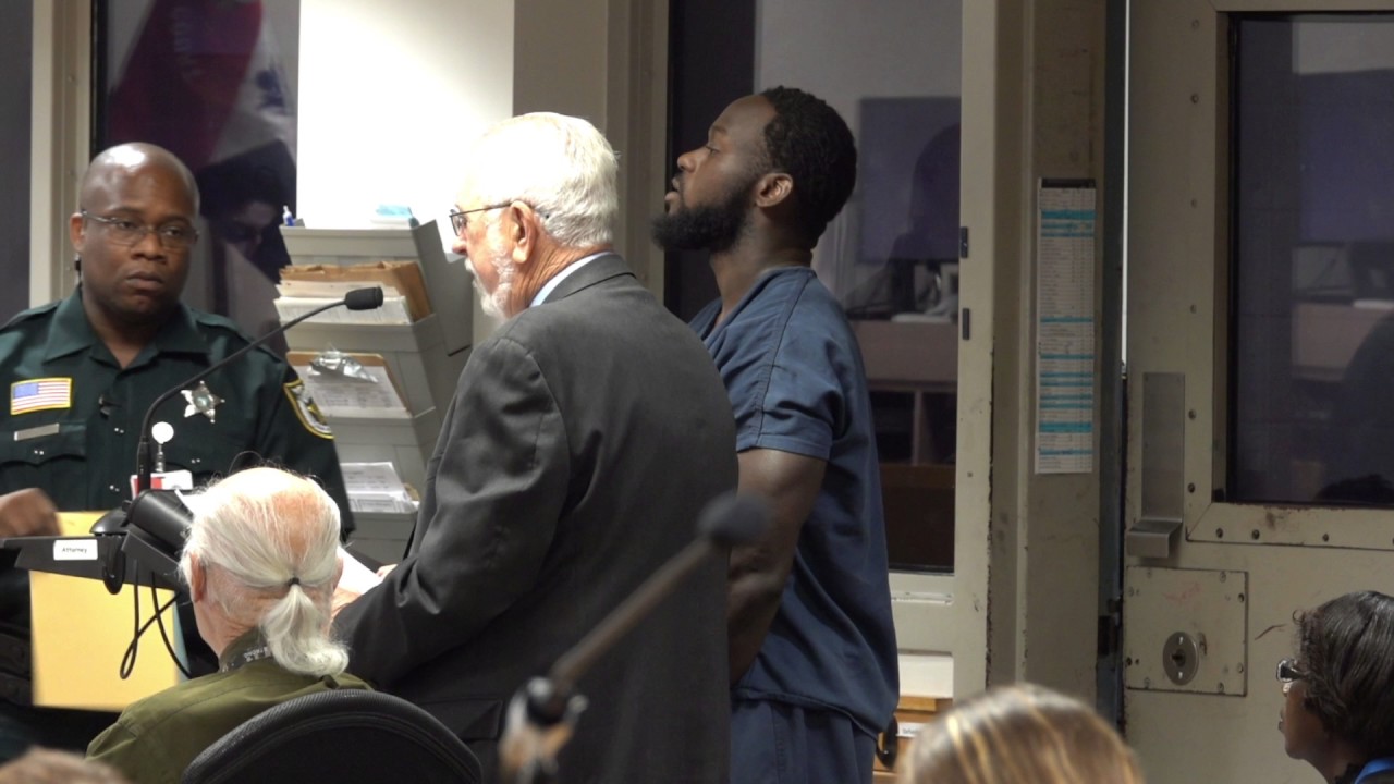 VIDEO: Football star Matt Elam in first appearance court - YouTube