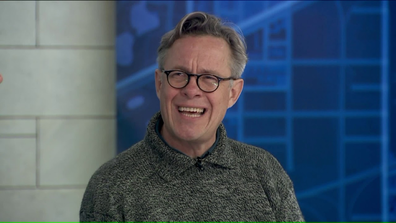 Alex Jennings, of Netflix’s ‘The Crown,’ explains to WGN anchor how he ...