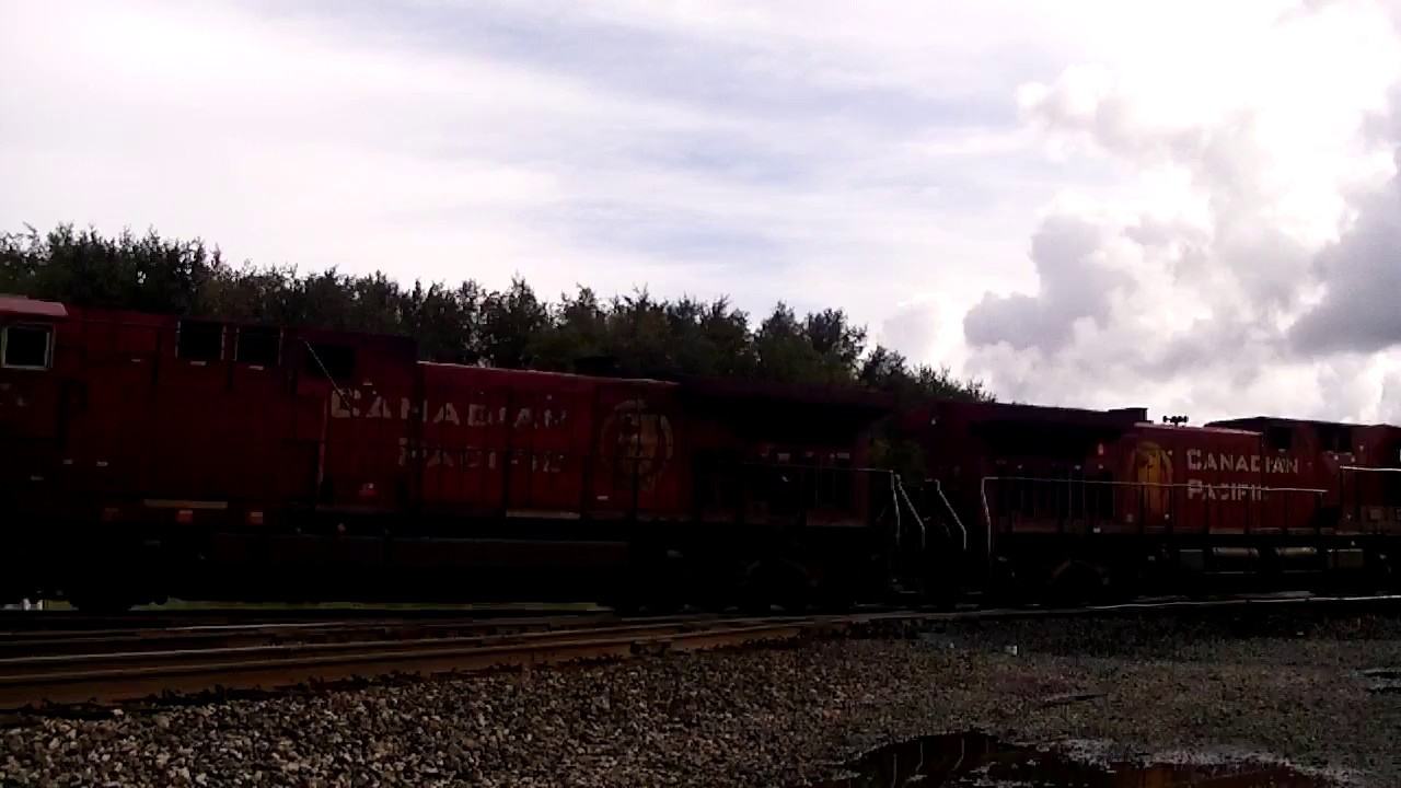CSX K641 @ WELLSBORO, IN 9 6 14 CP 9653 CP 8651 - YouTube