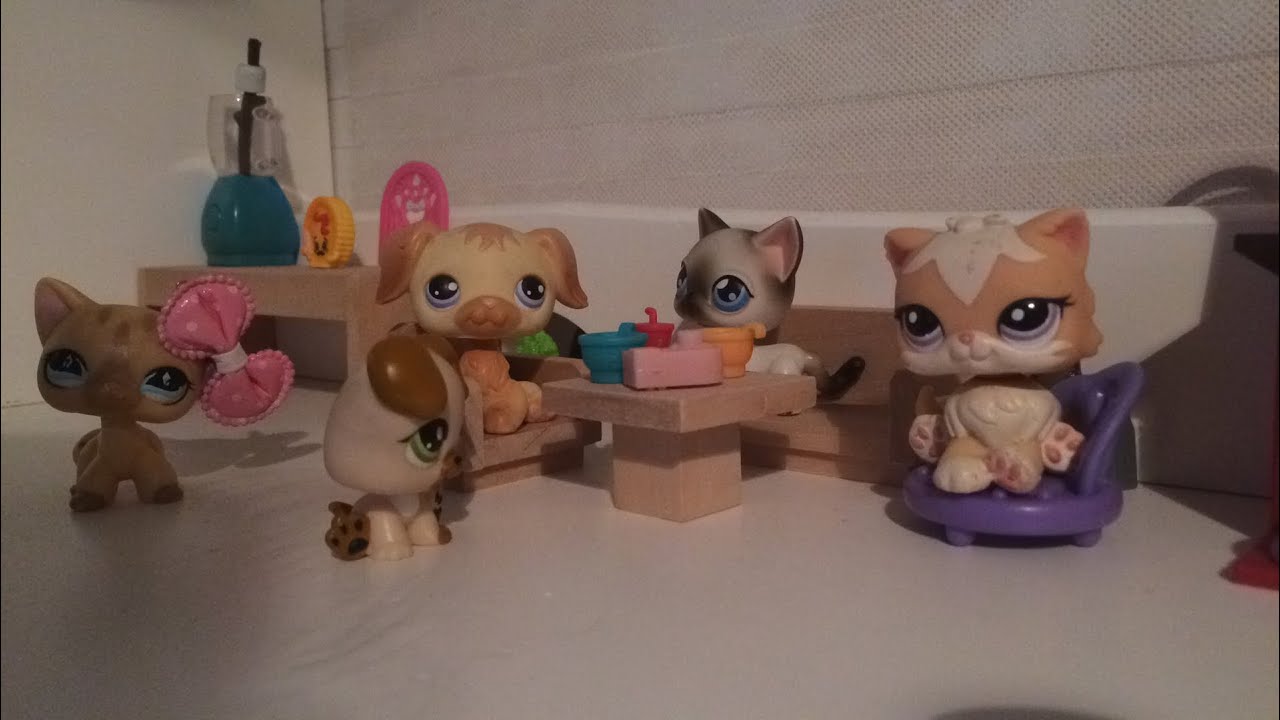 LPS family RP!🌸🍱🍩 - YouTube