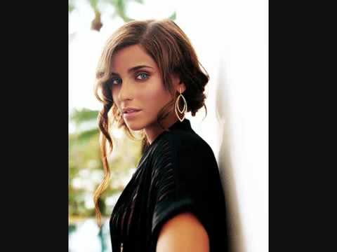 Maneater  Nelly Furtado HQ
