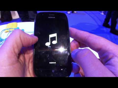 Nokia Lumia 710 Windows Phone 7.5 Mango hands on