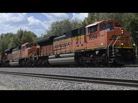6/7/24 BNSF SD70ACE 9094 & BNSF SD70ACE NB coal, DPu BNSF ES44AC & BNSF SD70ACE - YouTube