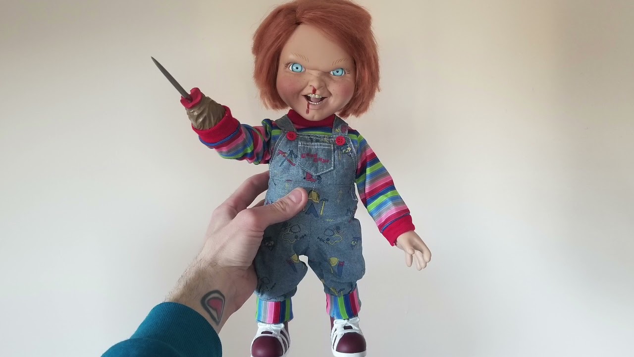 Mezco Child’s Play 2 Chucky Review - YouTube