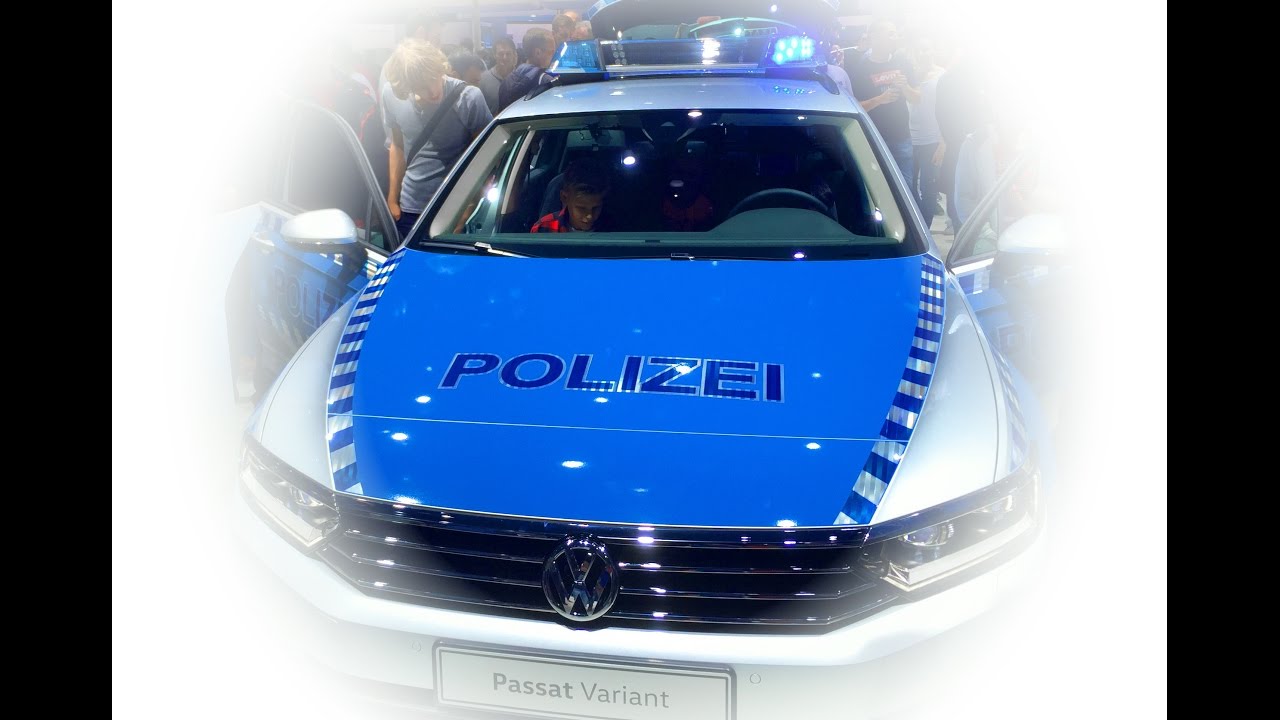 Crowded Police Car | People Like Police Cars - YouTube