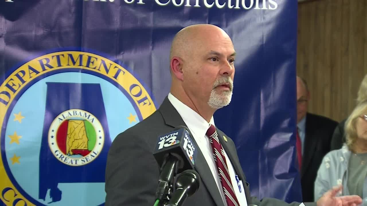 Alabama carries out nitrogen hypoxia execution of Kenneth Smith - YouTube