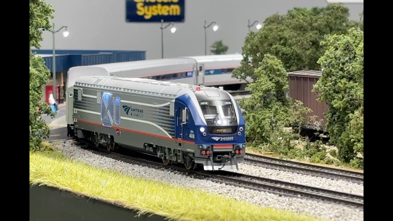Amtrak Midwest's Wolverine visits the Chicago Line - YouTube