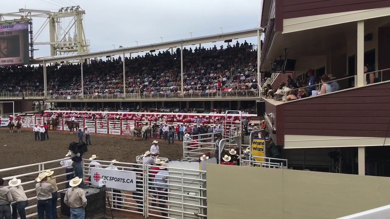 Cade Swor wins Wild Card Round at the 2017 Calgary Stampede - YouTube