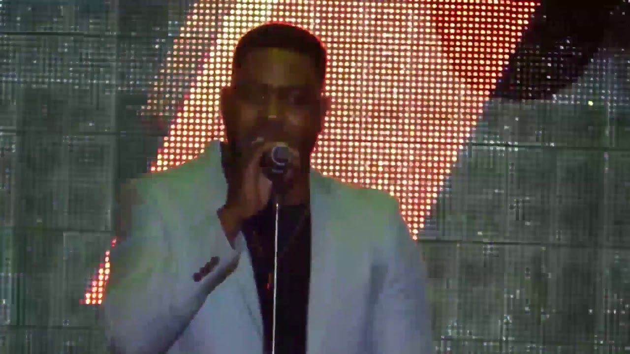 Slap Dee at the SUN FM Kwacha Music Awards 2017 - YouTube