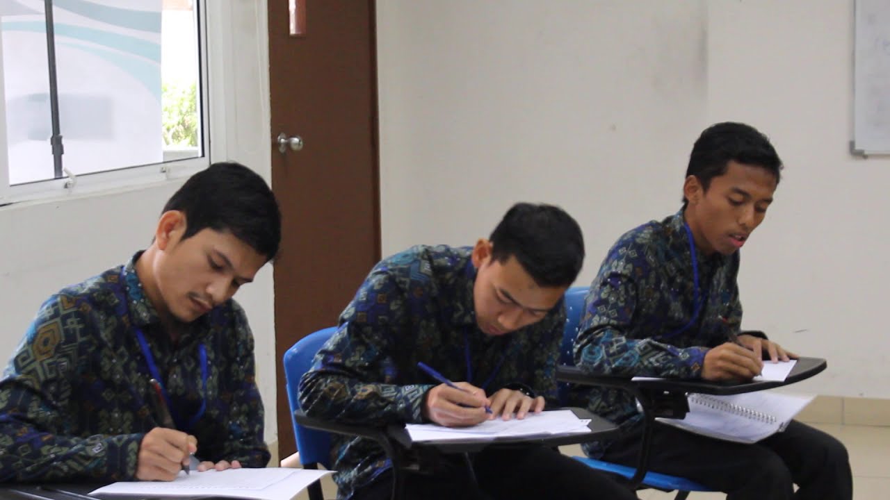 Debat Bahasa Arab Tingkat ASIA (Qatar University VS STIBA AR RAAYAH ...