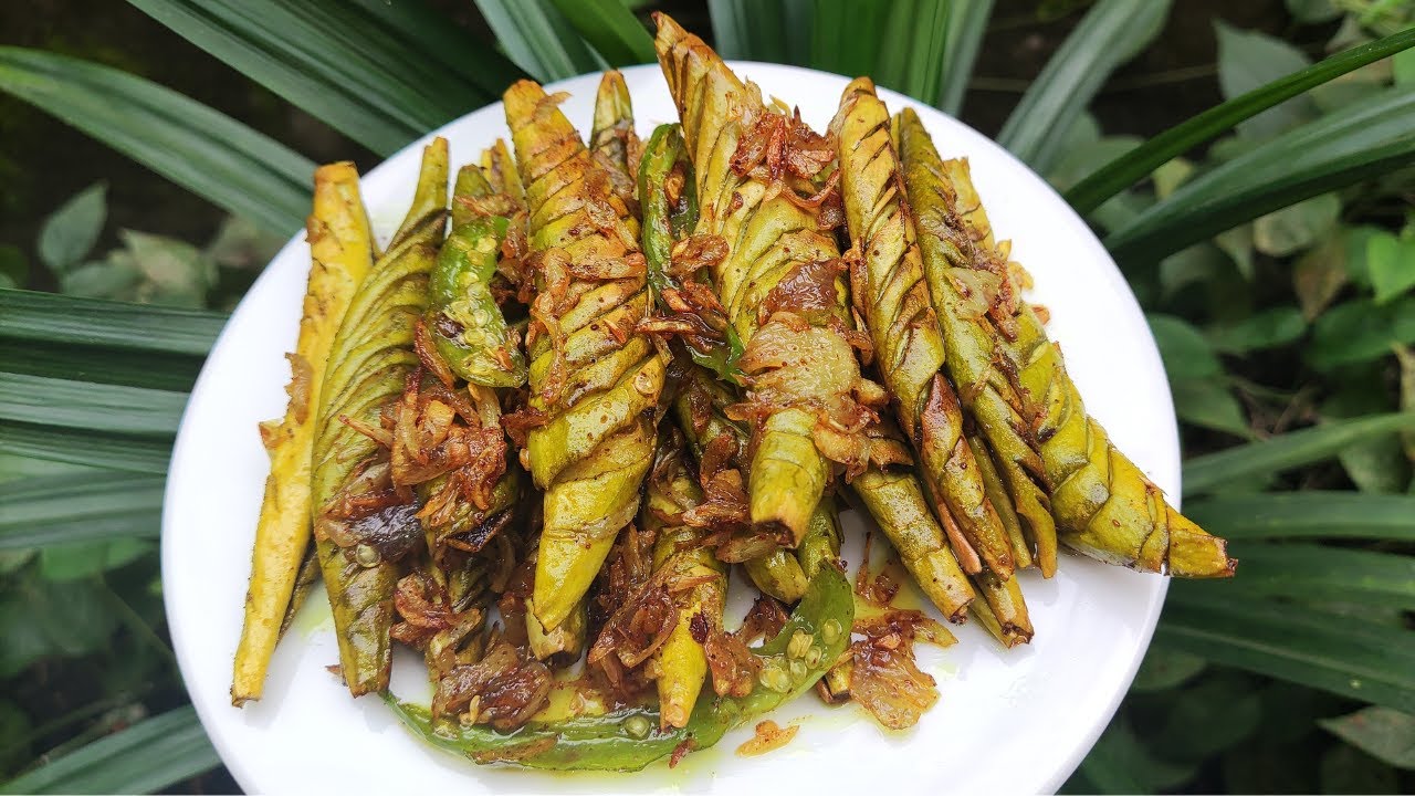 দামে কম মানে সেরা বাঙ্গালির সেরা পটল ভাজি রেসিপি ।। Pointed Gourd Fry ...