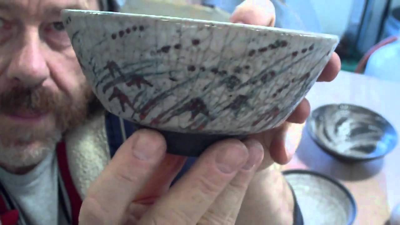 SIMON LEACH WORKSHOPS ~ Some finished raku pots ! - YouTube