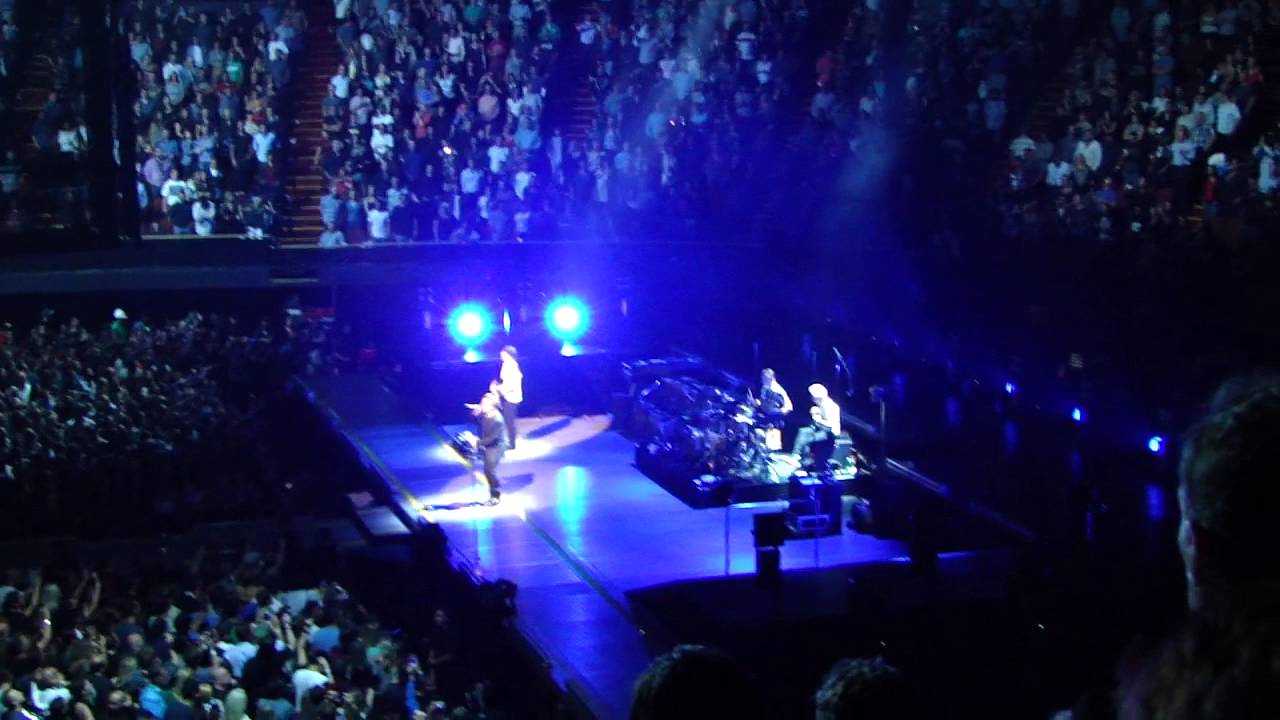 U2 One LA Forum Live 6.3.15 HQ - YouTube
