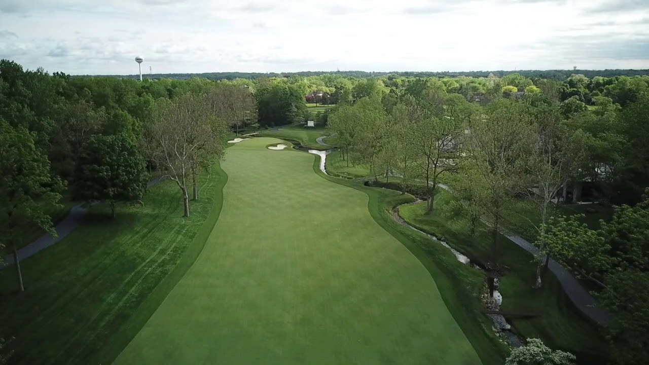 Hole 2 at the Muirfield Village Golf Club - YouTube