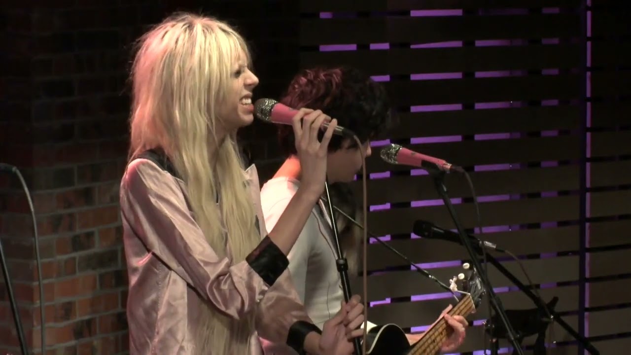 Starcrawler - She Said [The Lounge] - YouTube