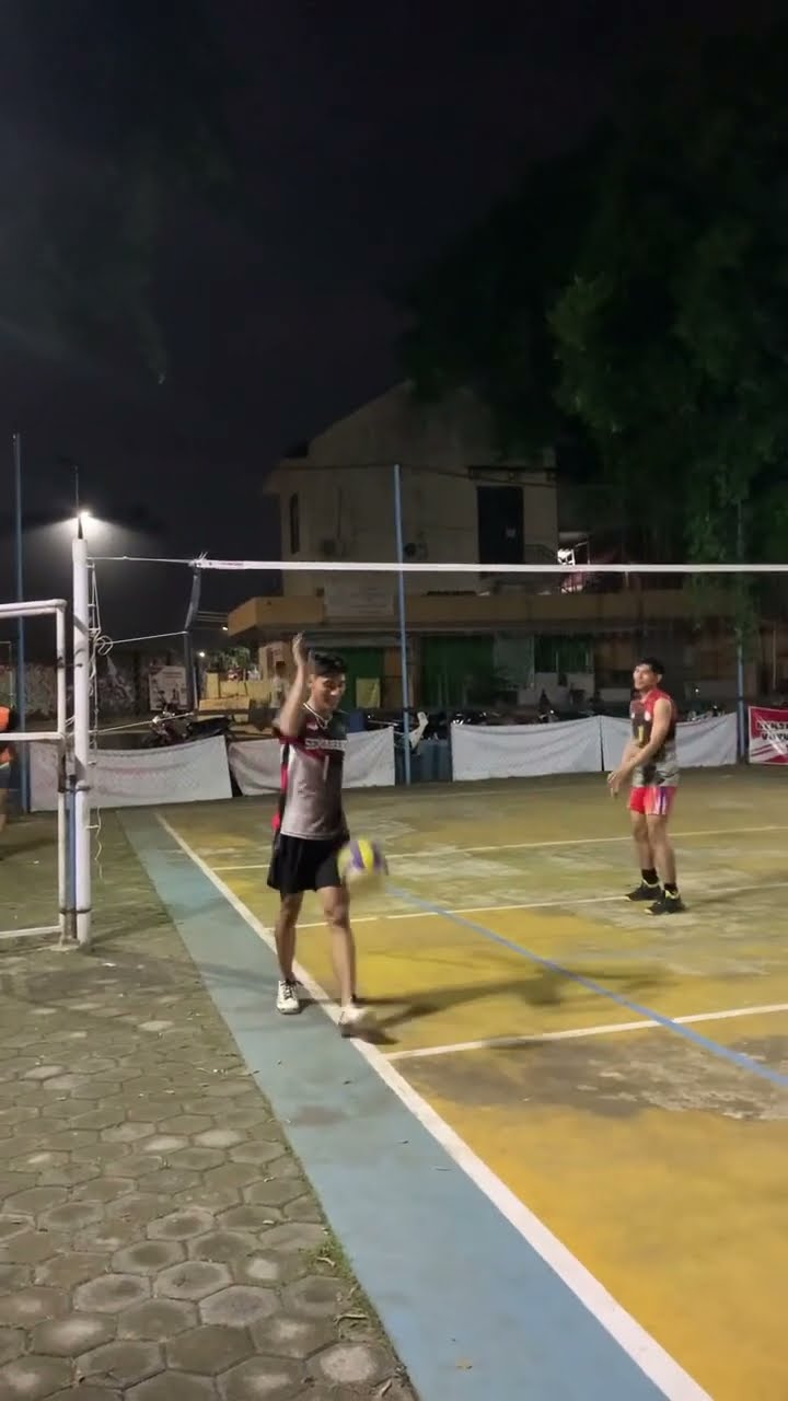 Spike jonas jonathan - YouTube