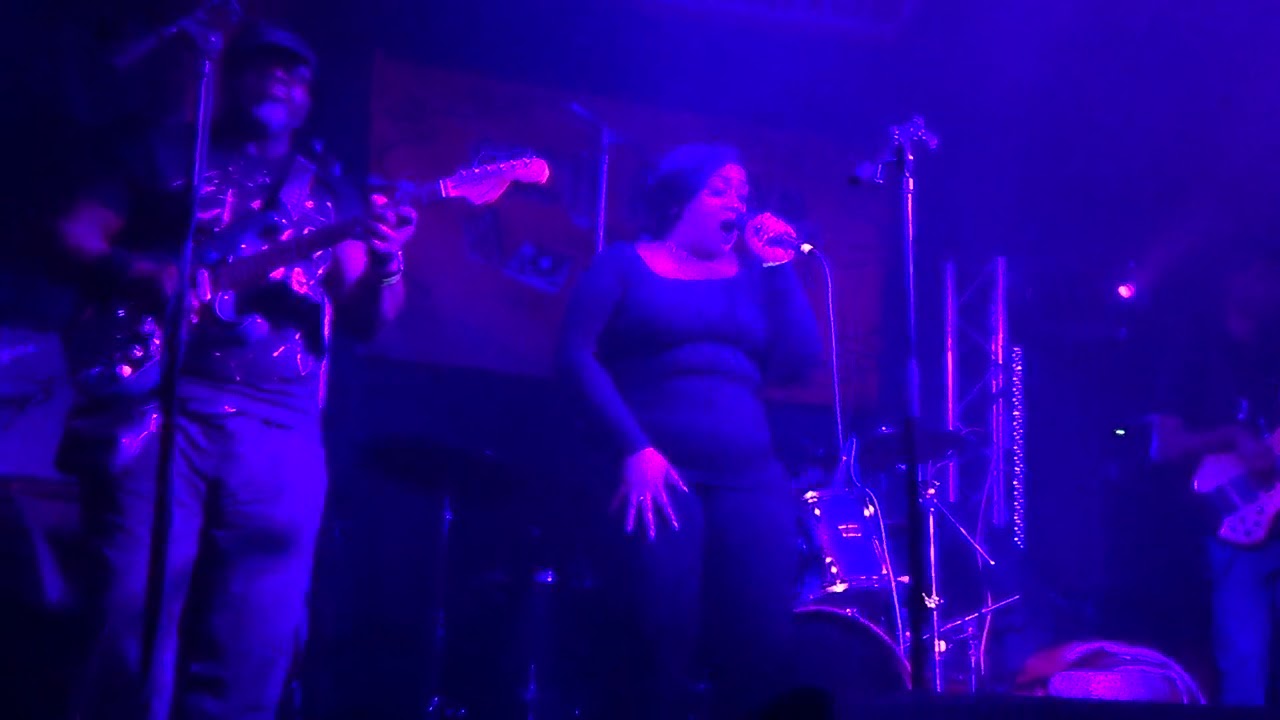 Carisoul Vibes band @ Hootananny 21Feb19 Pt 2 (Francesca Lee) - YouTube