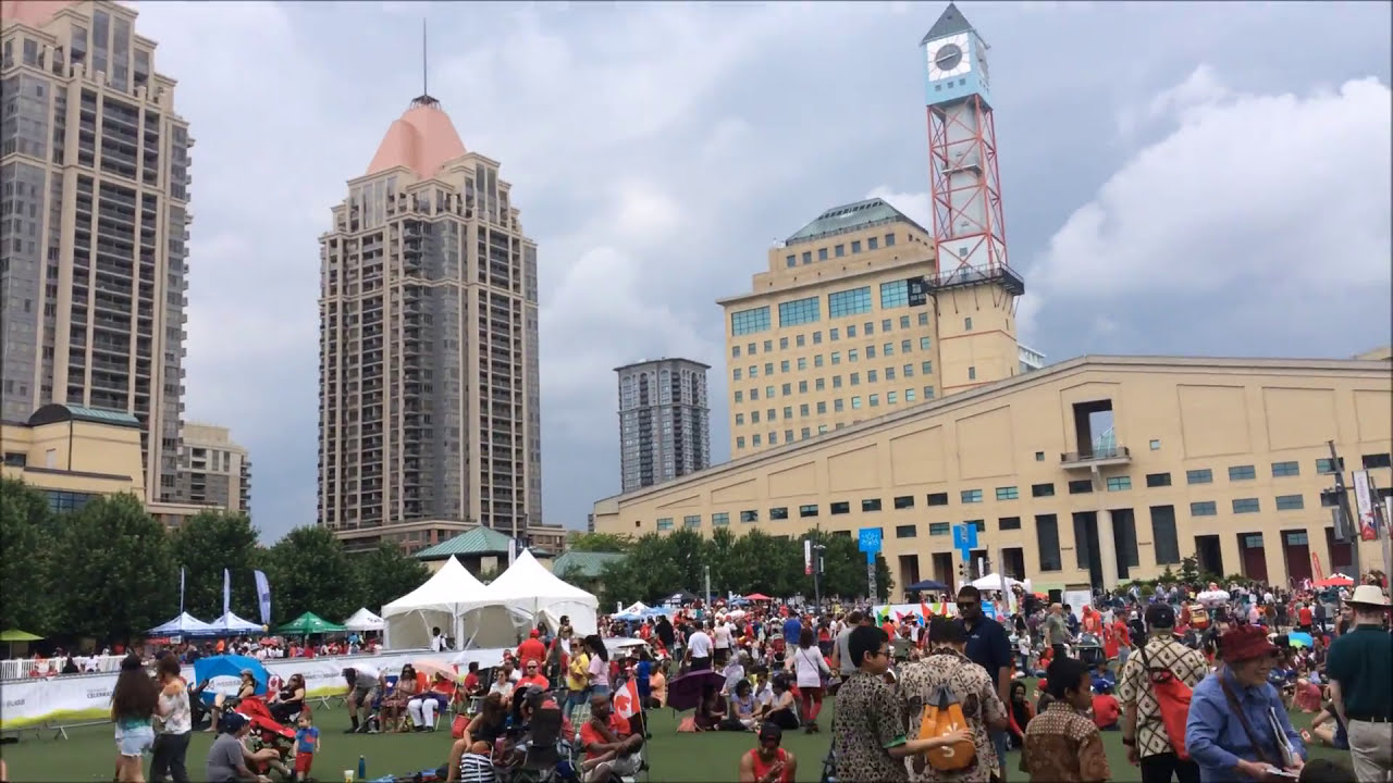 Canada Day 2017 at Celebration Square in Mississauga - YouTube