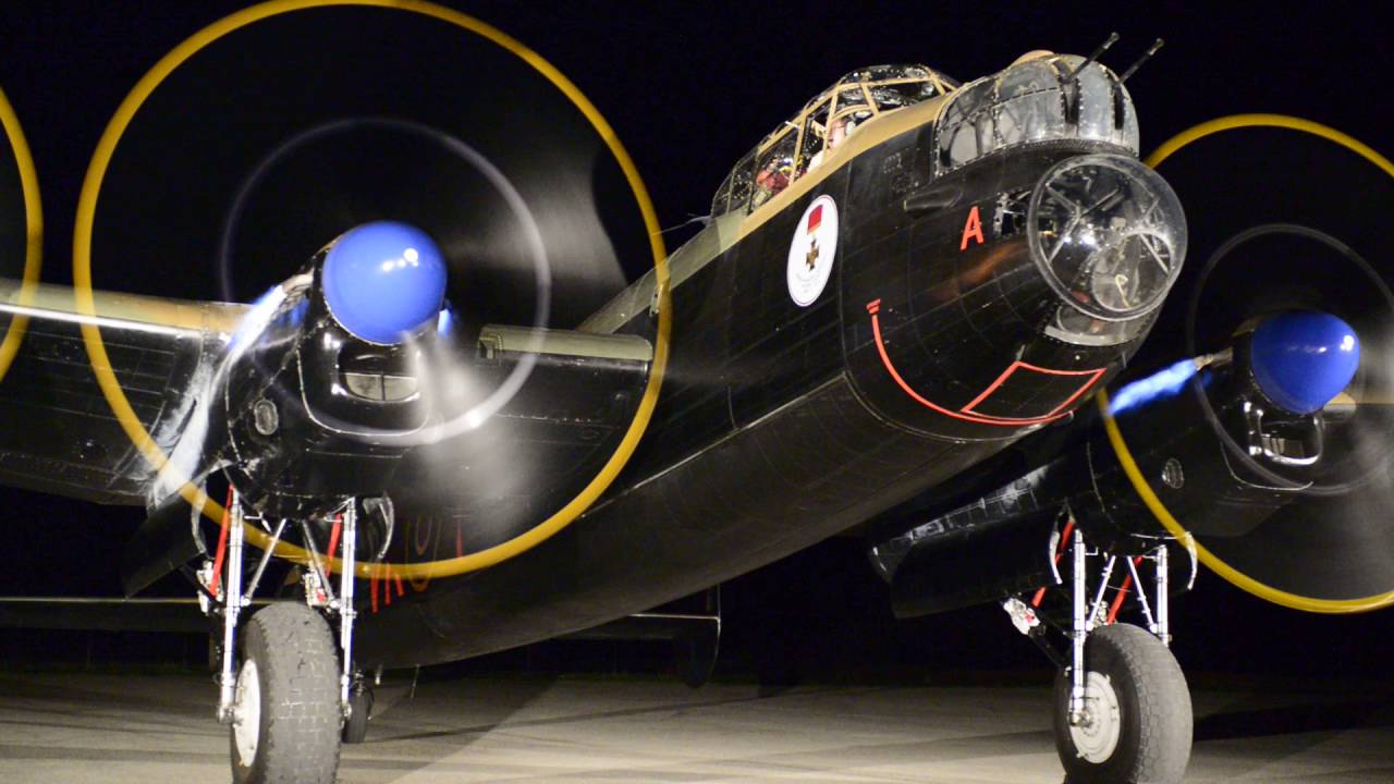 Canadian Warplane Heritage Museum Lancaster Bomber - YouTube