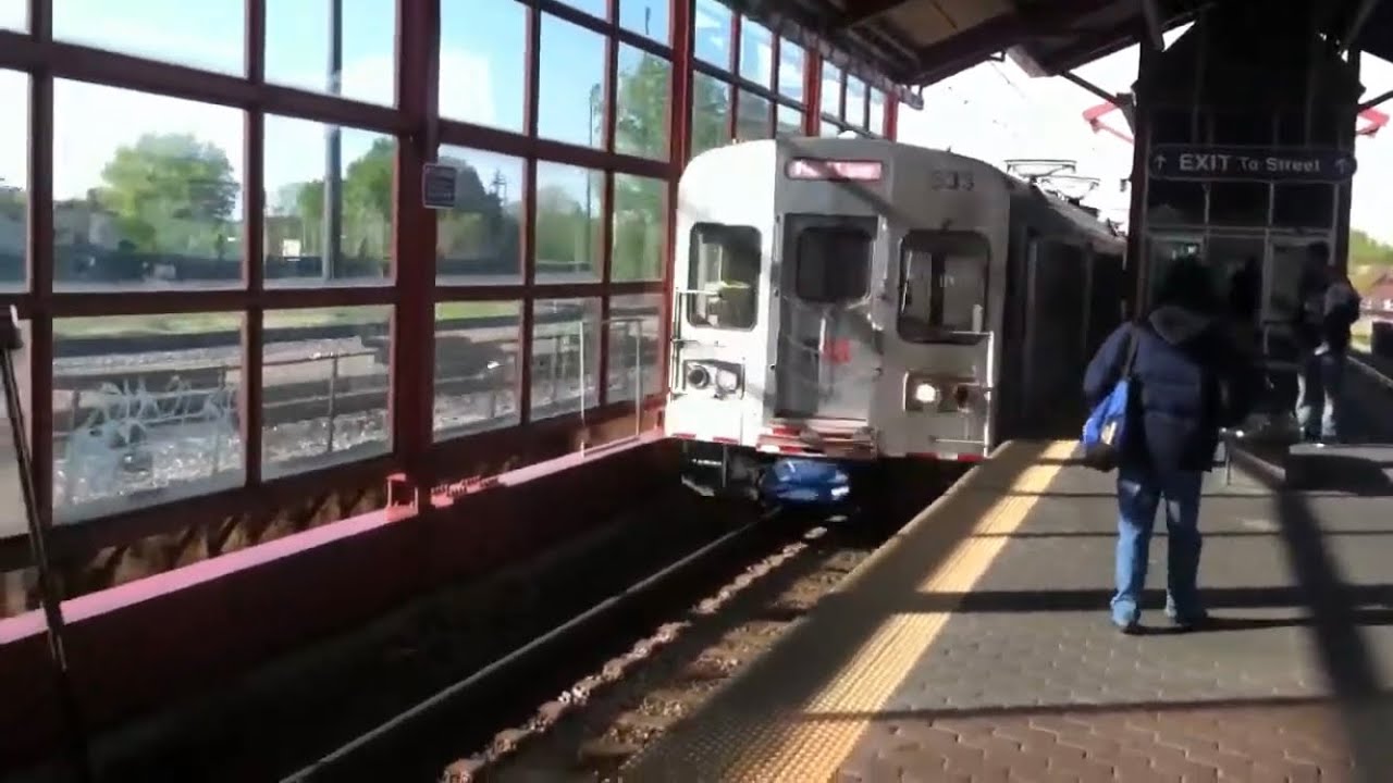 Cleveland RTA red line Rapid - YouTube