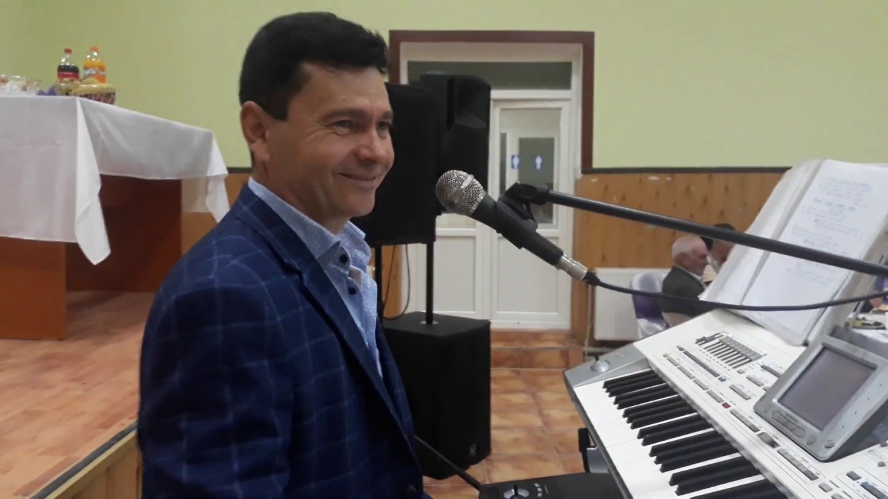 Formatia ANDONI ION - Pusca si cureaua lata LIVE - YouTube
