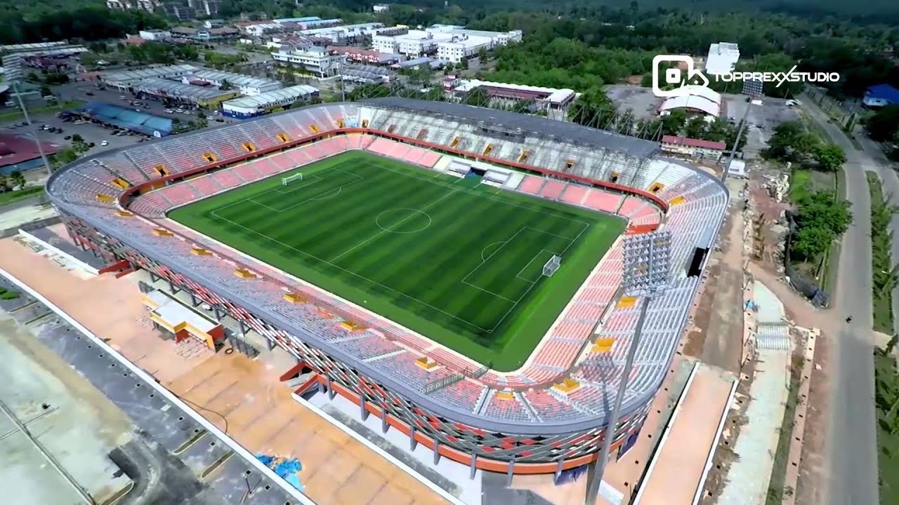 DJI Phantom @Felda United FC - YouTube