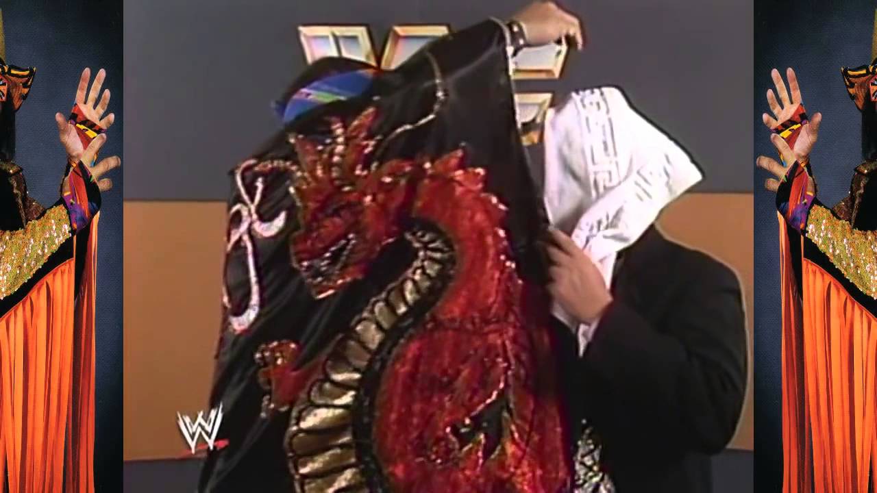 MACHO MAN cryin towel - YouTube