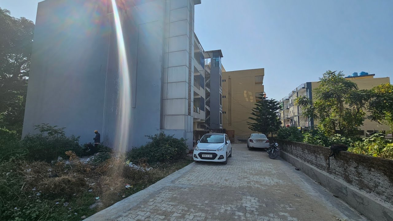 Canal road near 144 Gaz plot for sale || Best gated society 20 feet ...