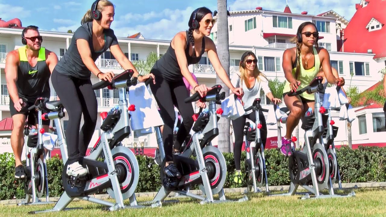 Beach Spin at Hotel del Coronado - YouTube