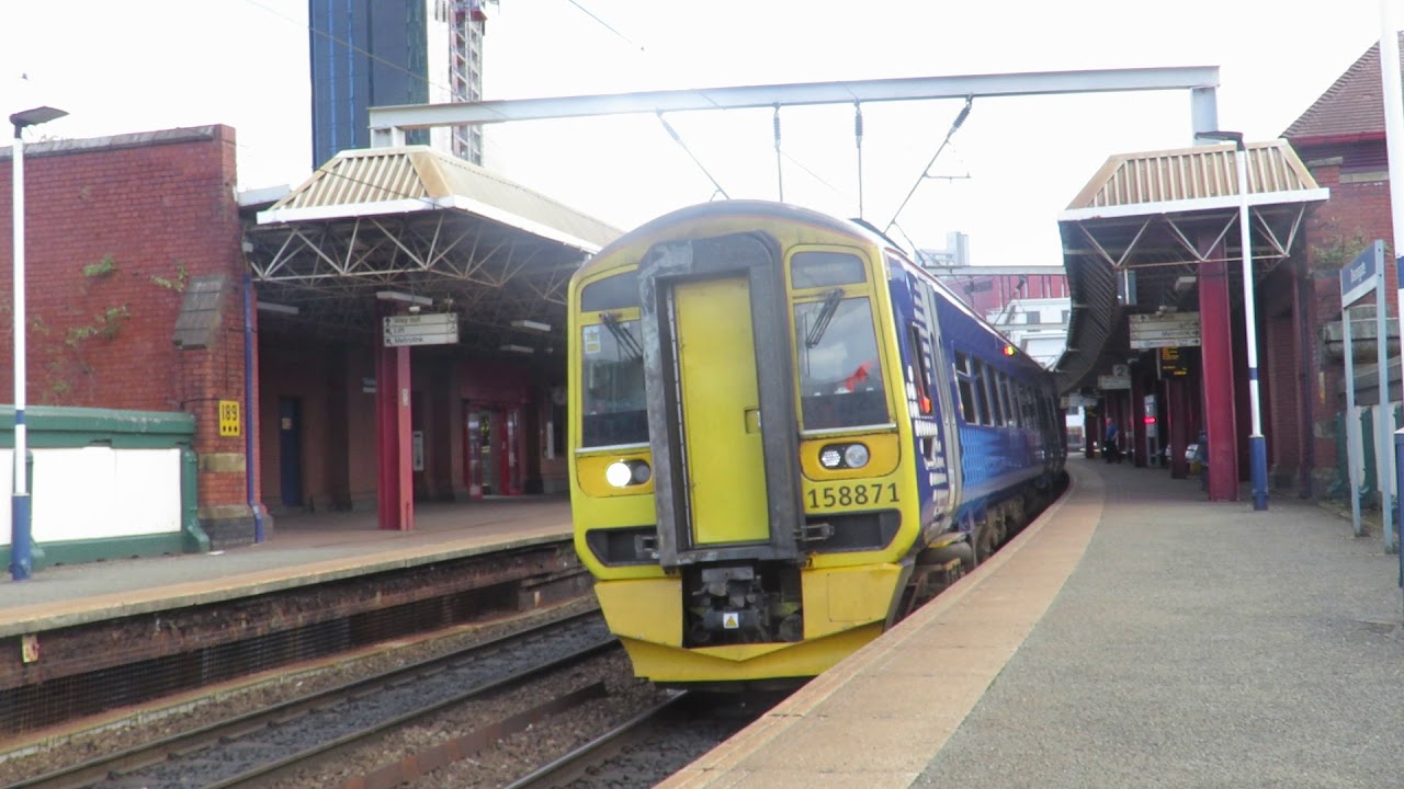 Class 158871 & 156452 - Northern - Deansgate - 12.09.2018 - YouTube