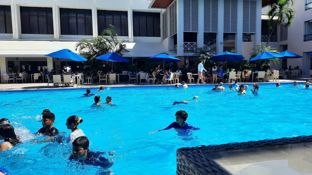 ¿Conoces el Club Naco en Santo Domingo? ME INVITARON AL CLUB NACO... y me CONSEGUÍ A UN ...