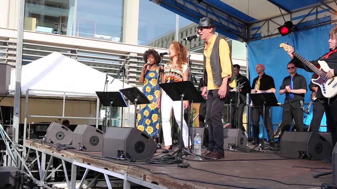 Groupe Groove Busters Band- Papa was a rollin' stone / The Temptations ...