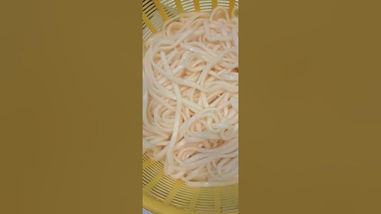 Toast Noodle with Sesame Sauce & SoySauce - YouTube