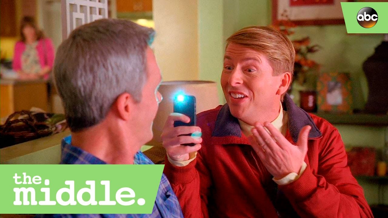 Dr. Goodwin Examines Mike - The Middle 8x15 - YouTube