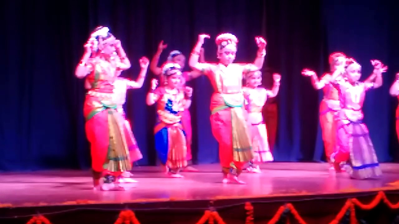 Shreya dance performance @ iskcon Temple - YouTube