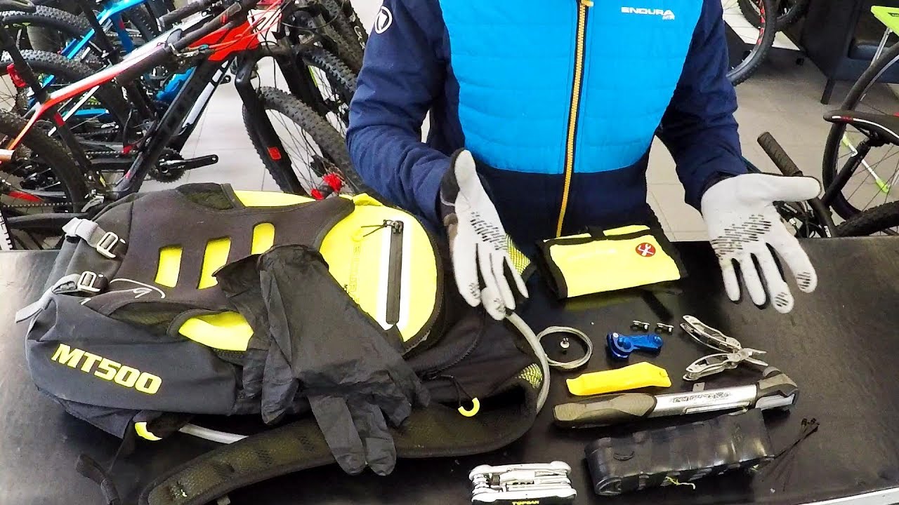 Endura Tool Roll - YouTube