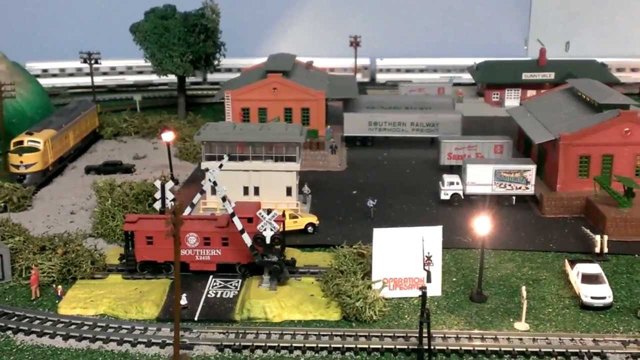 Southern Railway N Scale - YouTube