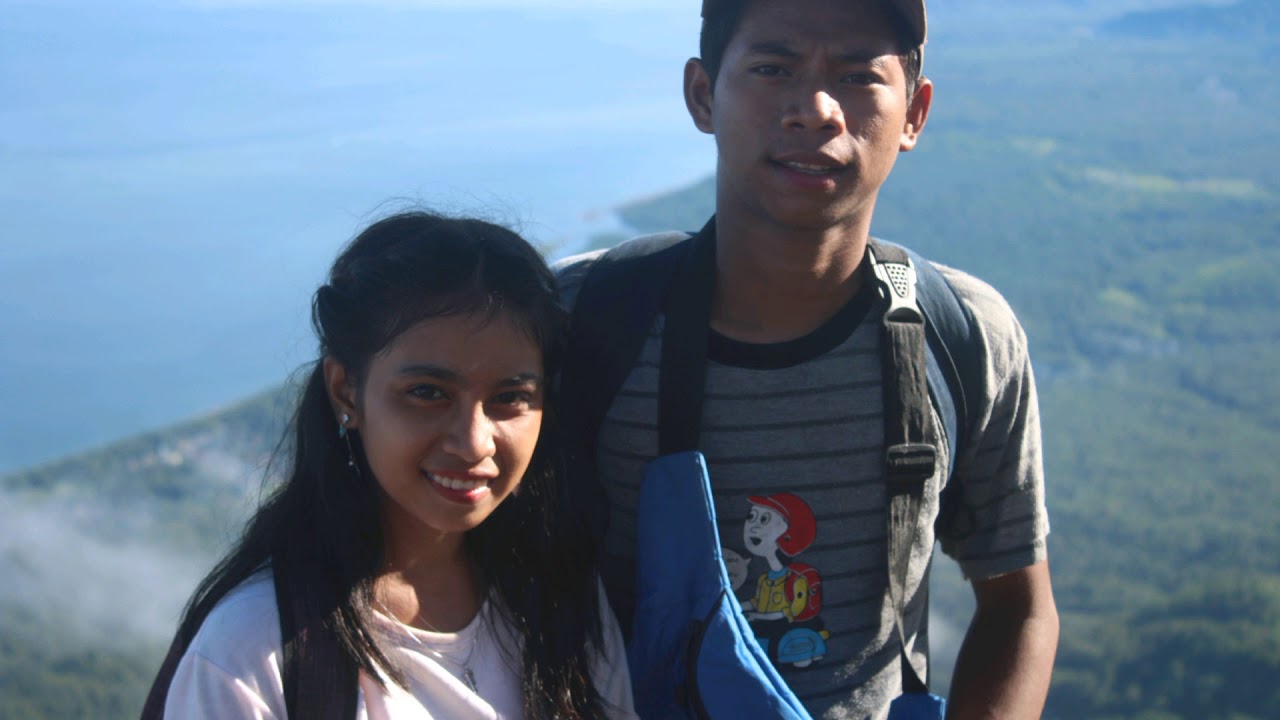 Moment puncak gunung gamkonora ( JERE IBSEL) - YouTube