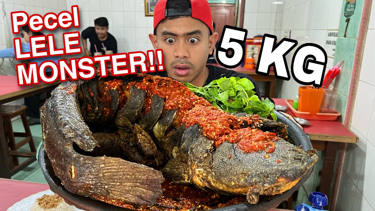 PERTAMA KALI MAKAN PECEL LELE JUMBO 5 KG DI GORENG DADAKAN!! - YouTube