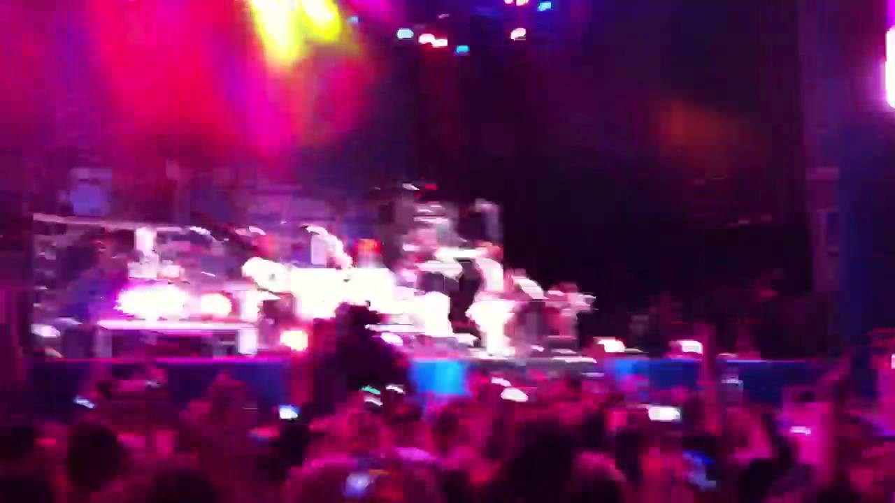 LMFAO PARTY ROCK ANTHEM - YouTube