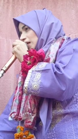 Mawan te dhiyan by hafiza Nadia munir - YouTube