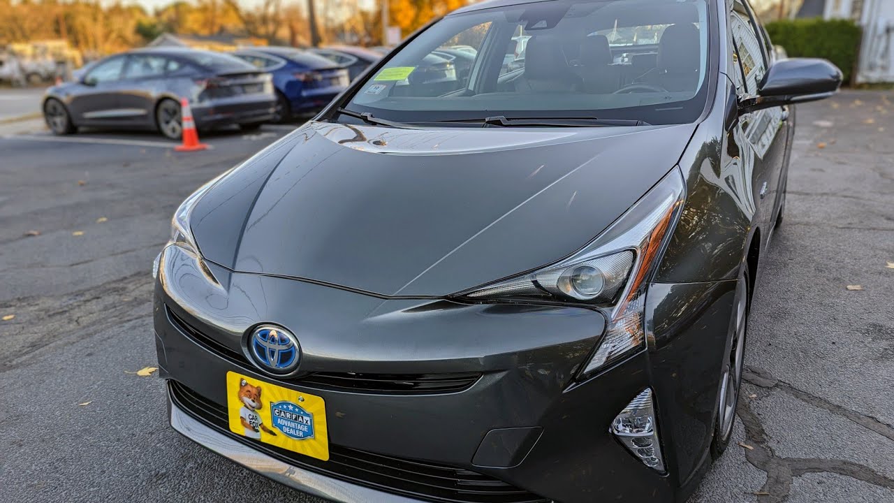 2017 Toyota Prius Hybrid Three Touring - YouTube