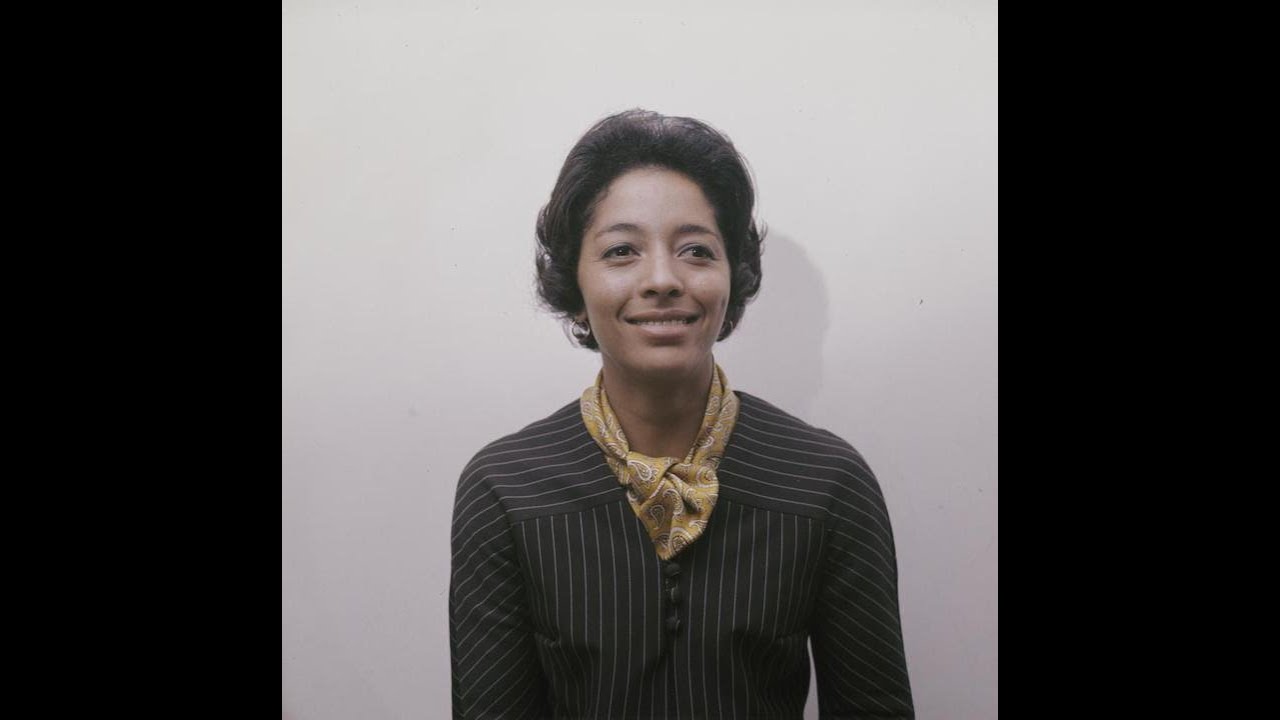 Hilda Harris sings Creole Folk Songs! (1980) - YouTube